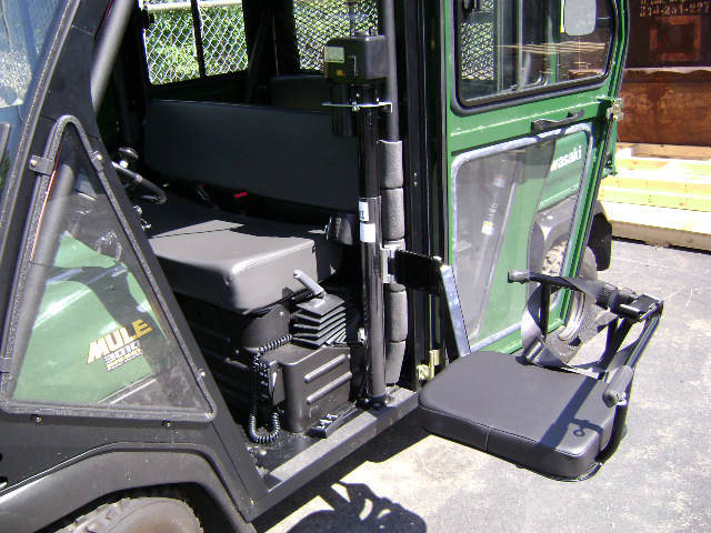 Farming and Construction - Tractor Lift - Coach Lift