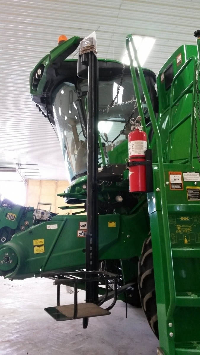 Farming and Construction - Tractor Lift - Coach Lift