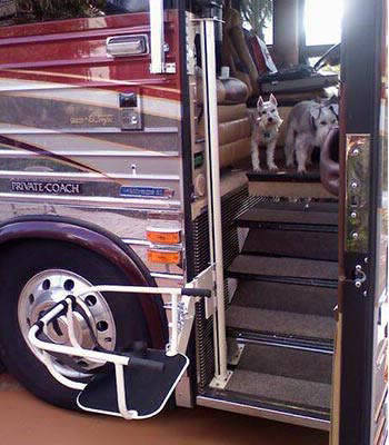 RV Lift - Coach Lift